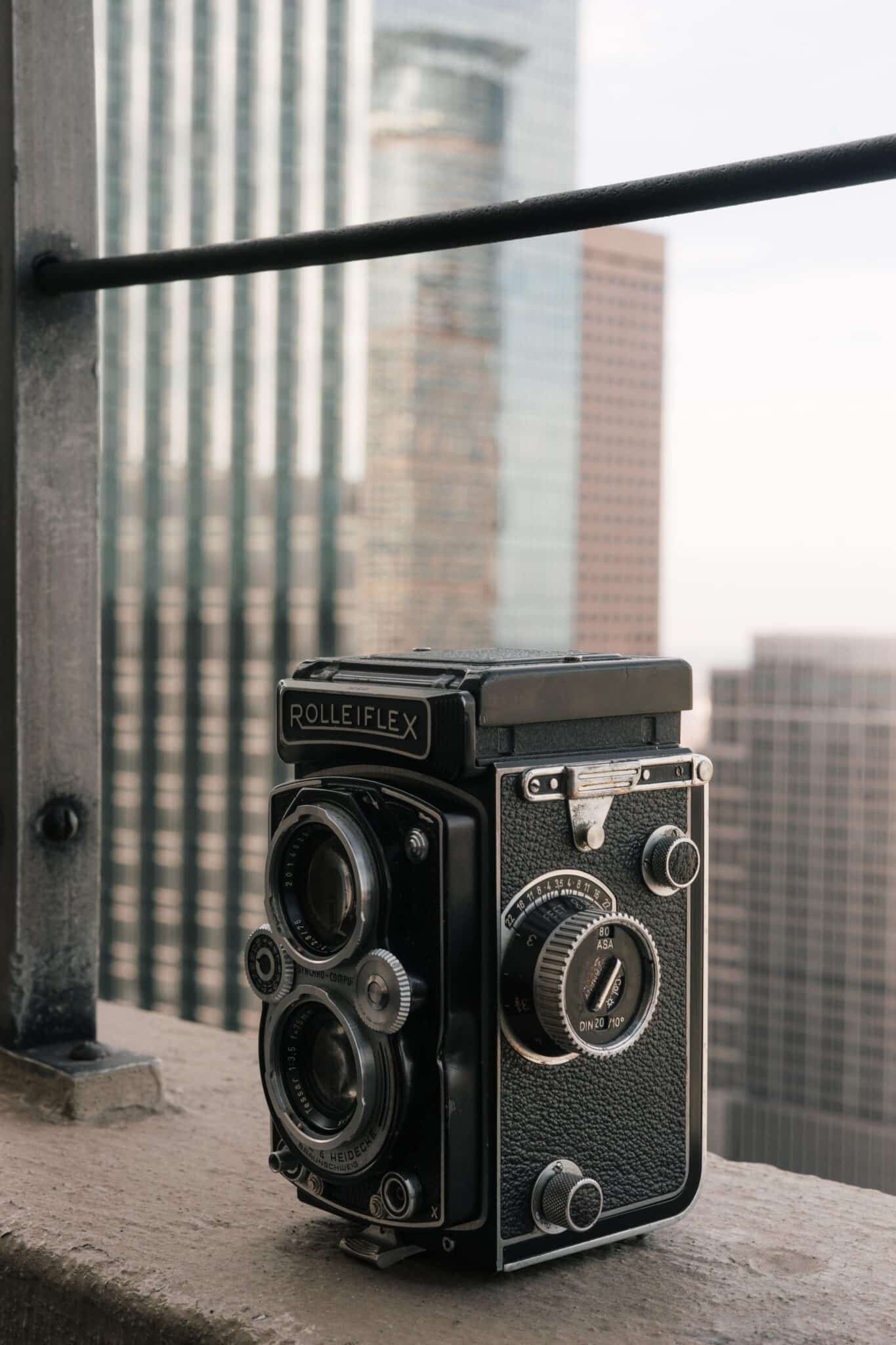 Medium Format vs Full Frame Cameras: Everything You Need To Know