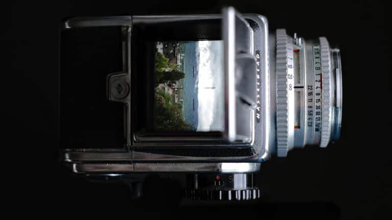 Medium Format vs Full Frame Cameras: Everything You Need To Know