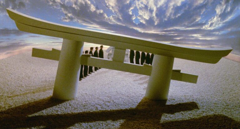 Using the Dutch Angle Shot to Enhance Your Filmmaking - Artistic Hive
