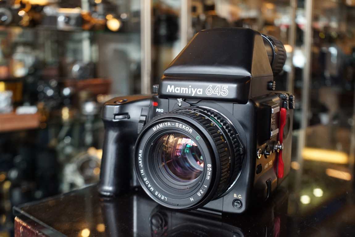 Mamiya 645 Pro Review: My Experience with this Legendary Camera